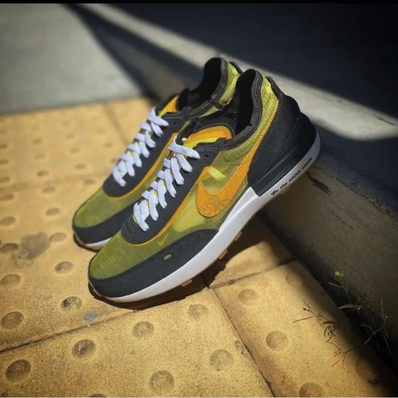 Nike | Shoes | Nike Mens Waffle Shoes Sneaker Go The Extra Miles And ...
